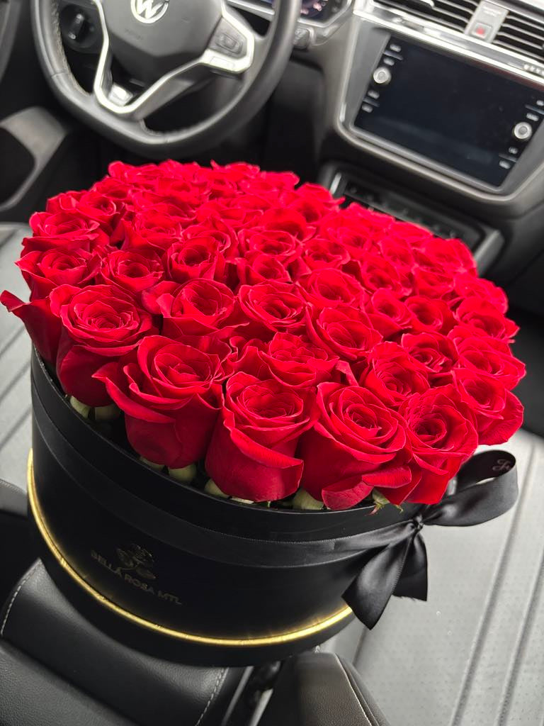 50 Roses Deluxe Round Box – Bella Rosa MTL